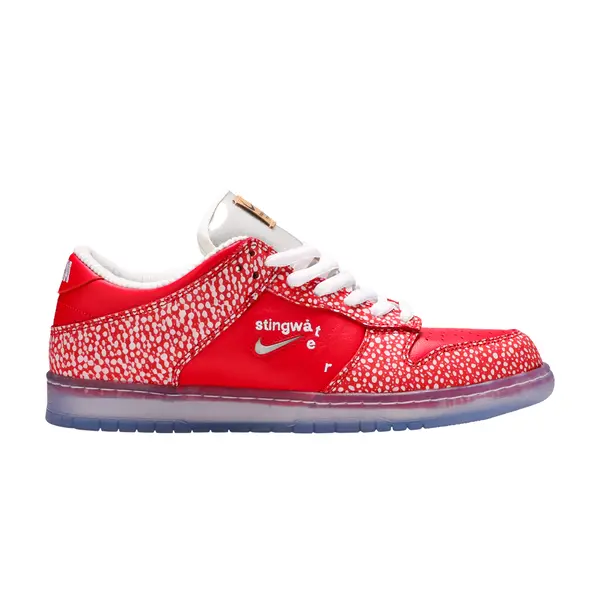 Nike Stingwater X Dunk Low Sb 'magic Mushroom' Sneakers - Red
