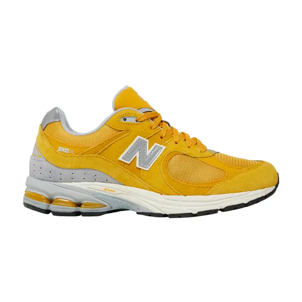 NEW BALANCE 2002r Sneakers - Yellow