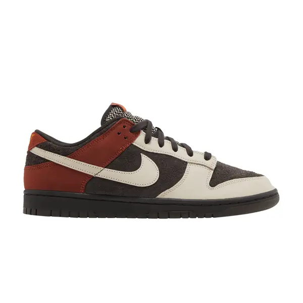 Nike Dunk Low Sneakers - Brown