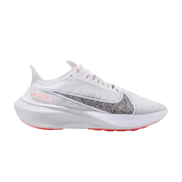 Nike Zoom Gravity Sneakers - White