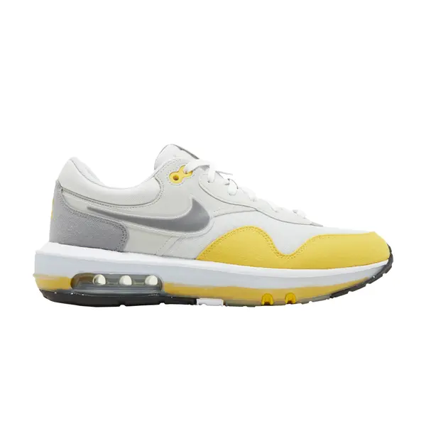 Nike Air Max Motif Sneakers