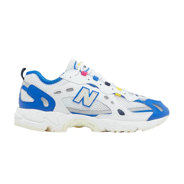 NEW BALANCE 827 Sneakers - Blue