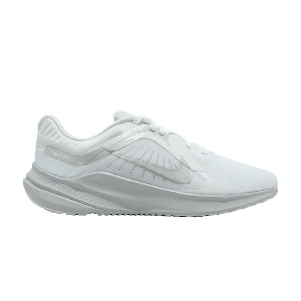 Nike Quest Metallic Sneakers