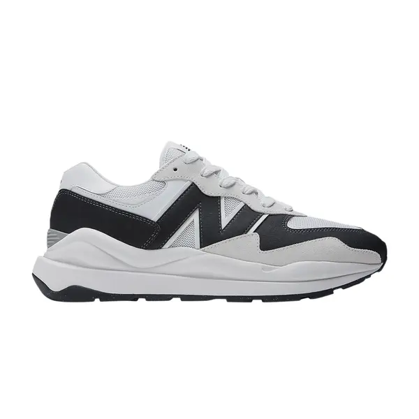 NEW BALANCE 57/40 Sneakers - Black