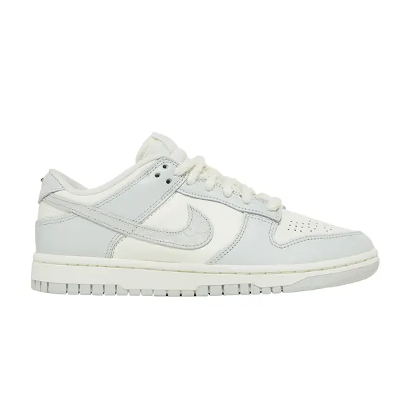Nike Dunk Low 'needlework' Sneakers - Grey