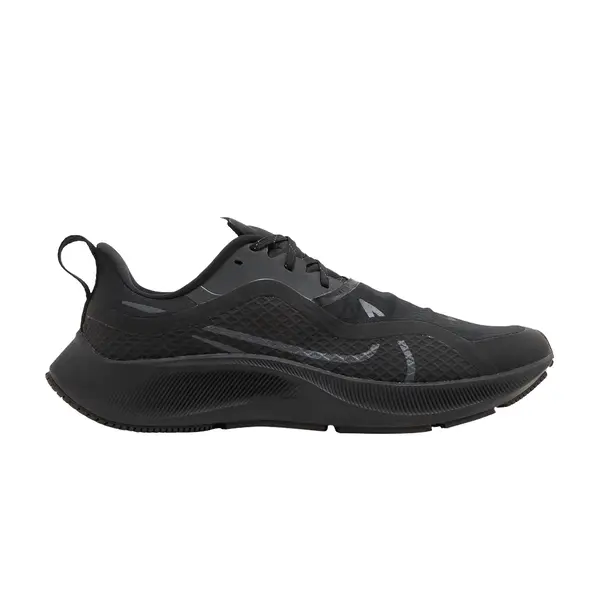 Nike Air Zoom Pegasus 37 Shield Sneakers