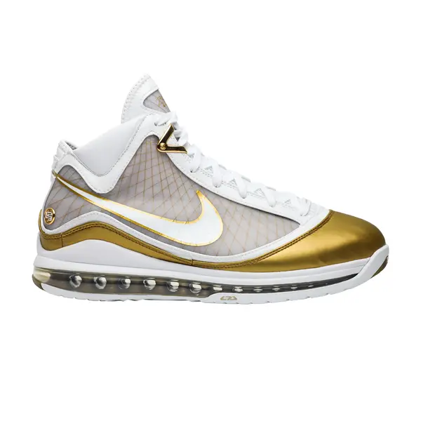 Nike Max Lebron Retro Qs 'china Moon' Sneakers - Gold