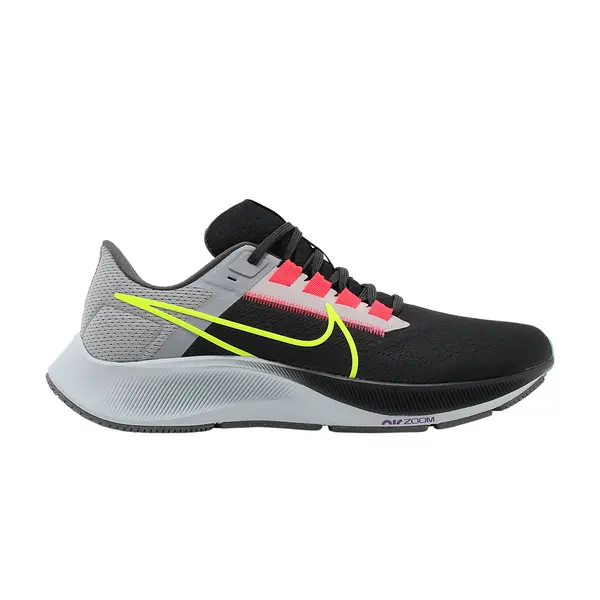 Nike Air Zoom Pegasus 38 Le Sneakers