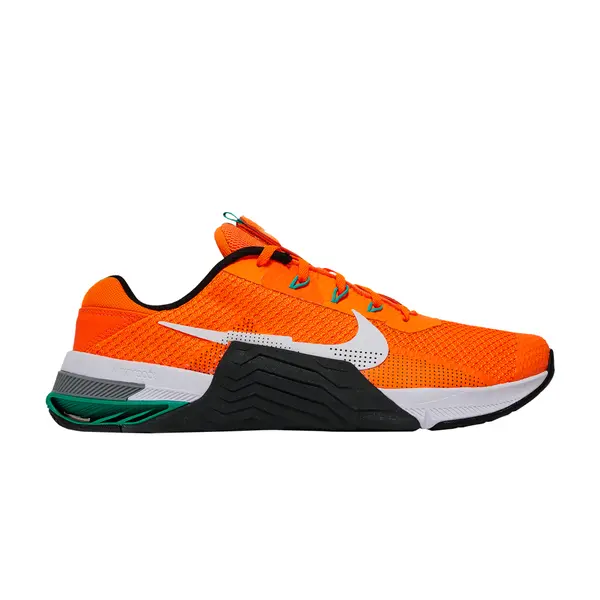 Nike Metcon Total Sneakers