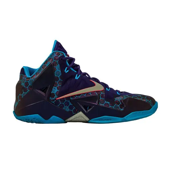 Nike Lebron 'hornets' Sneakers - Purple
