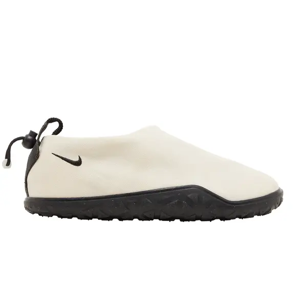Nike Moc - White