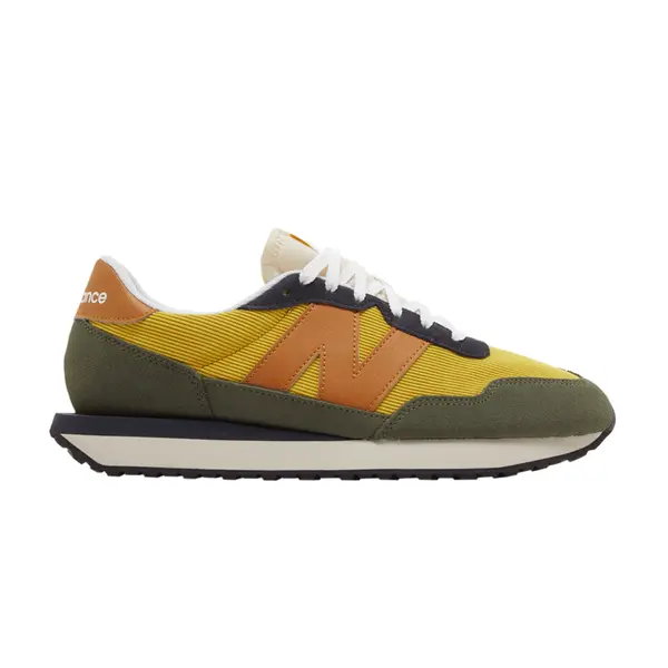 NEW BALANCE 237 Sneakers - Gold