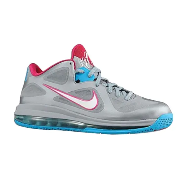Nike Lebron Low Sneakers