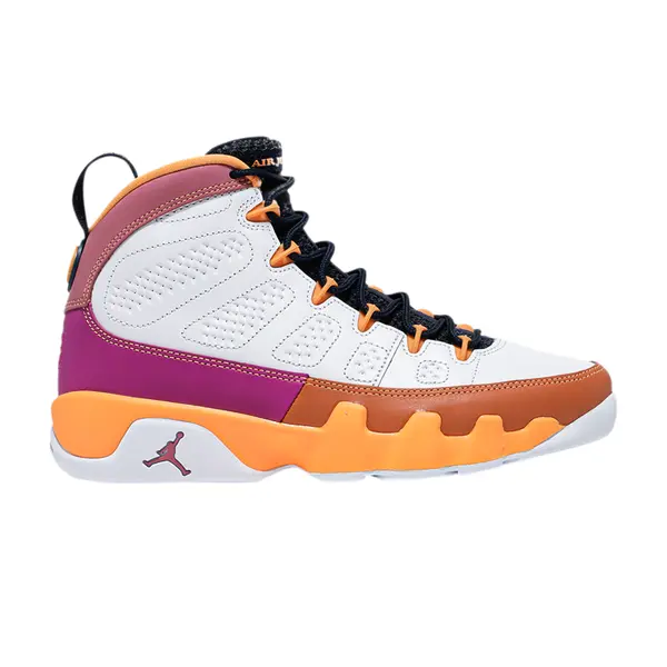 JORDAN Retro 'change The World' Sneakers - White