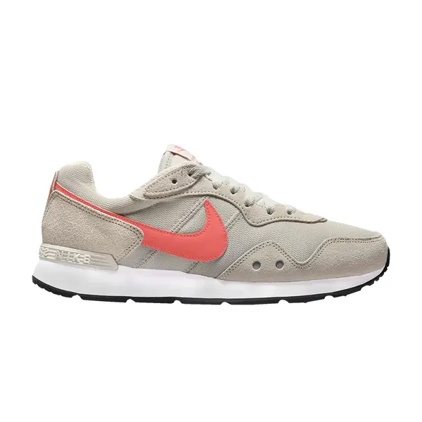 Nike Venture Runner Wide Sneakers - Grey