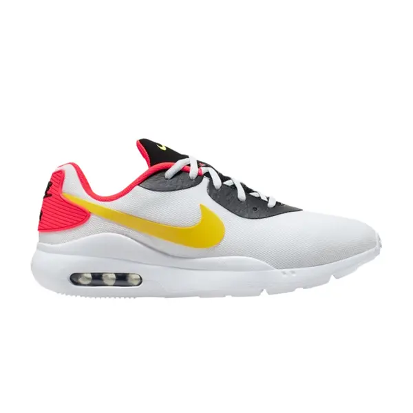 Nike Air Max Oketo Sneakers