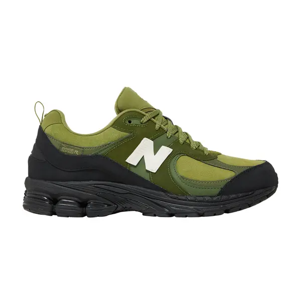 NEW BALANCE X The Basement 2002r Sneakers - Green