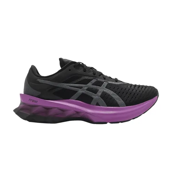 Asics Novablast Sneakers