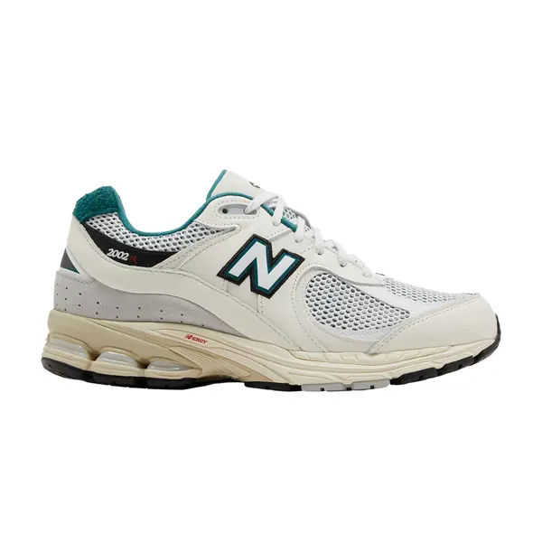 NEW BALANCE 2002r Sneakers - White
