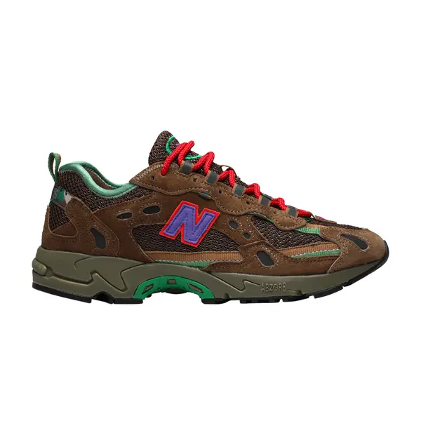 NEW BALANCE Stray Rats X 827 Sneakers - Brown