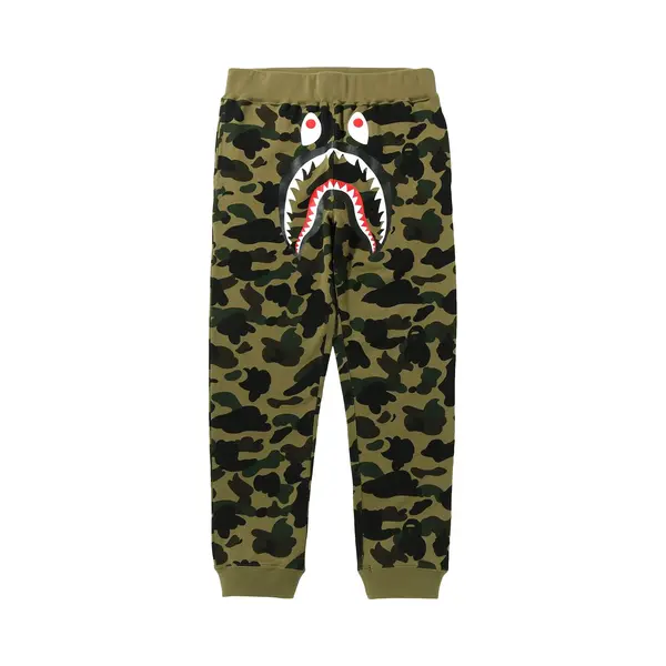 A BATHING APE 1st Camo Shark Slim Sweatpants - Green