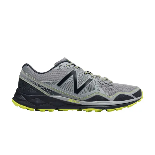 NEW BALANCE 910v3 4e Wide Sneaker
