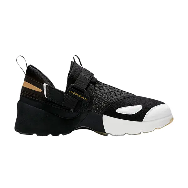 JORDAN Trunner Lx 'bhm' Sneaker - Black