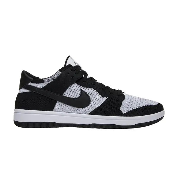 Nike Dunk Low Flyknit Sneakers