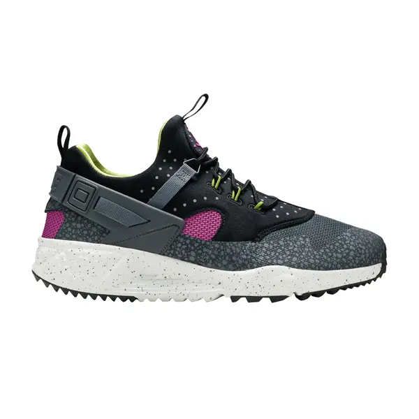 Nike Air Huarache Utility Sneakers