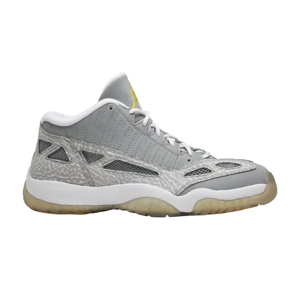 JORDAN Retro Low Ie Sneakers