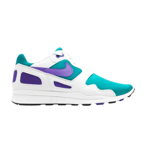 Nike Flow Sneakers - White