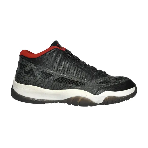 JORDAN 11 Retro Low Ie - Black