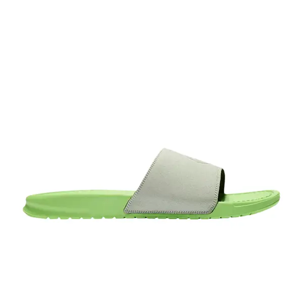 Nike Benassi N7 Slides - Green