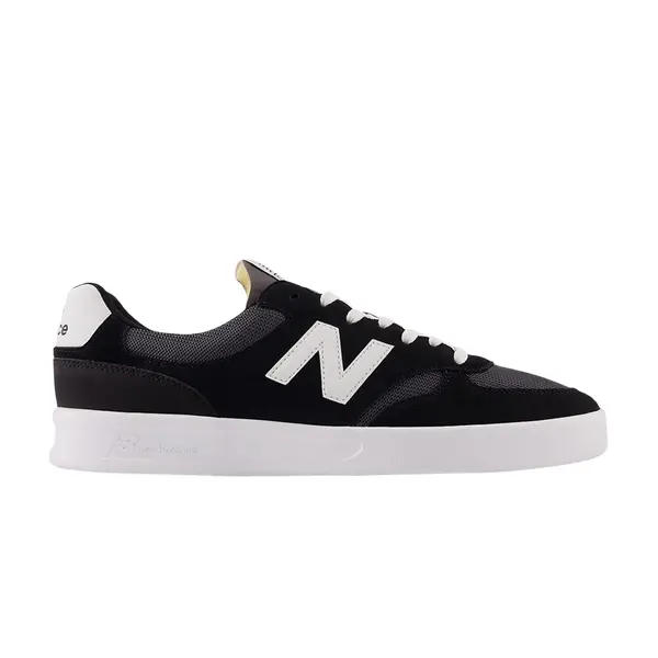 NEW BALANCE 300 Sneakers - Black