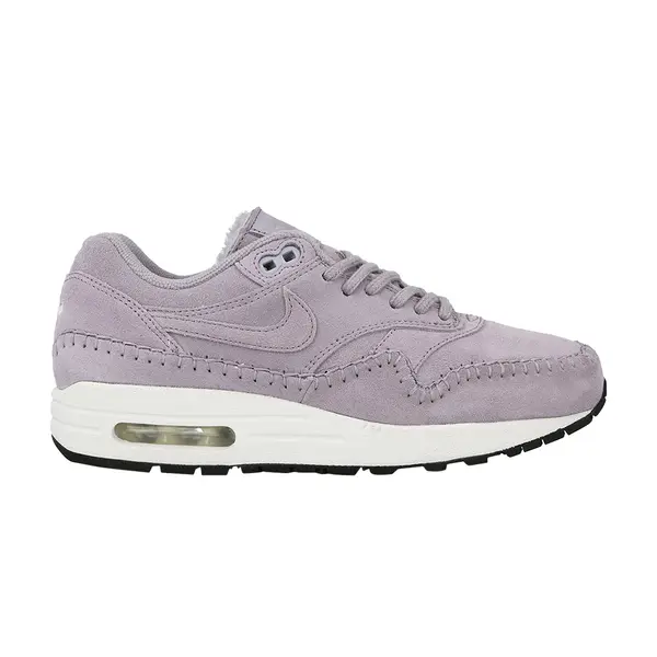 Nike Max 1 Sneakers