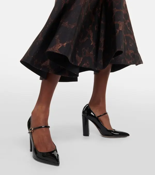 GIANVITO ROSSI Patent Leather Pumps