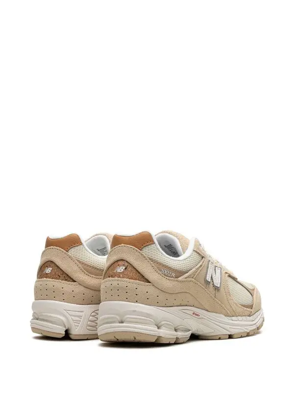 NEW BALANCE 2002r Sneakers