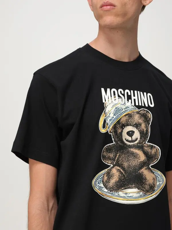 Moschino T-shirt