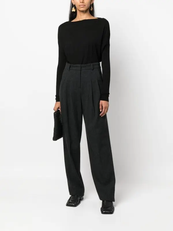 WILD CASHMERE Grace Drop-shoulder Jumper - Black