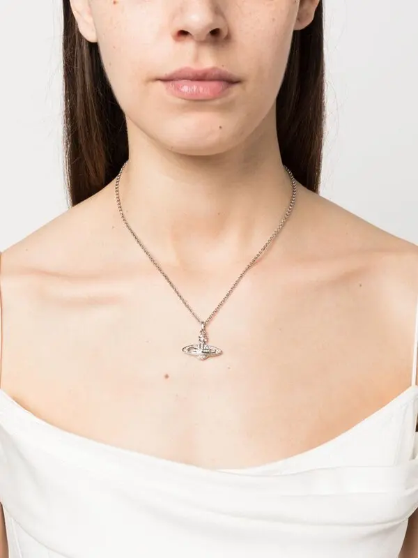 Vivienne Westwood Mini Bas Relief Pendant Necklace - Silver