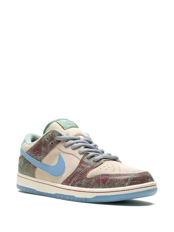 Nike X Crenshaw Skate Club Sb Dunk Low Sneakers - Neutrals