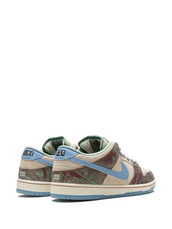 Nike X Crenshaw Skate Club Sb Dunk Low Sneakers - Neutrals