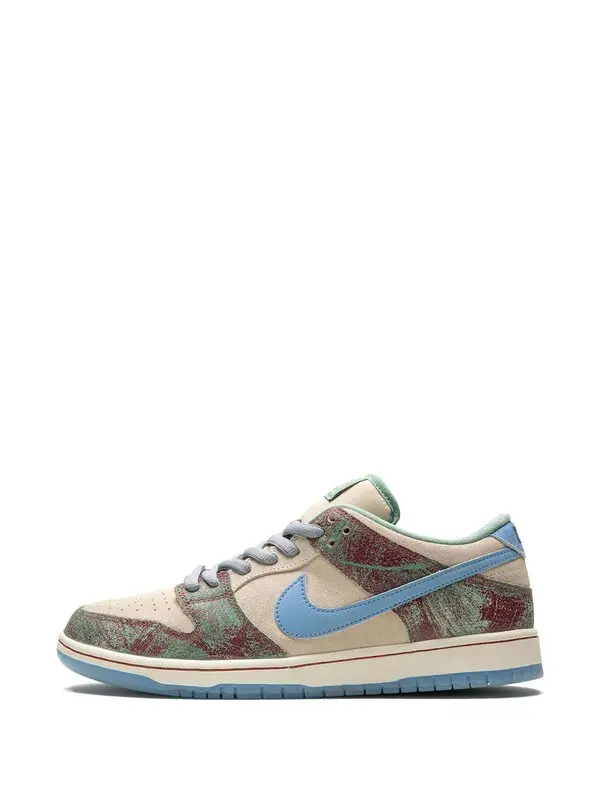Nike X Crenshaw Skate Club Sb Dunk Low Sneakers - Neutrals