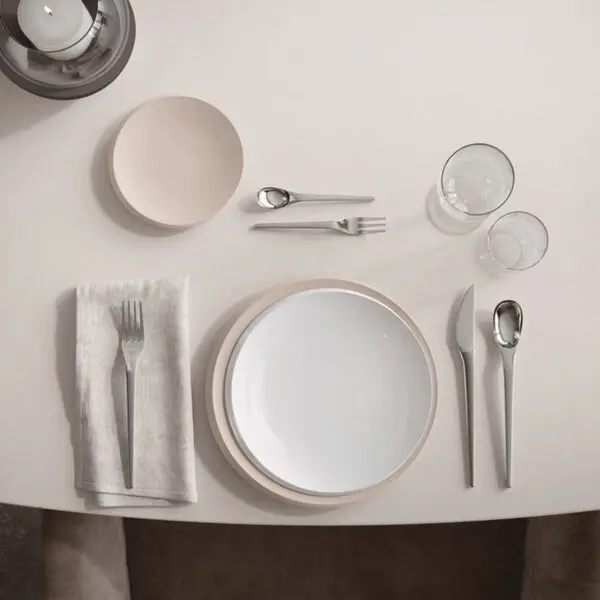 VILLEROY & BOCH New Moon Large Round Tray - Beige