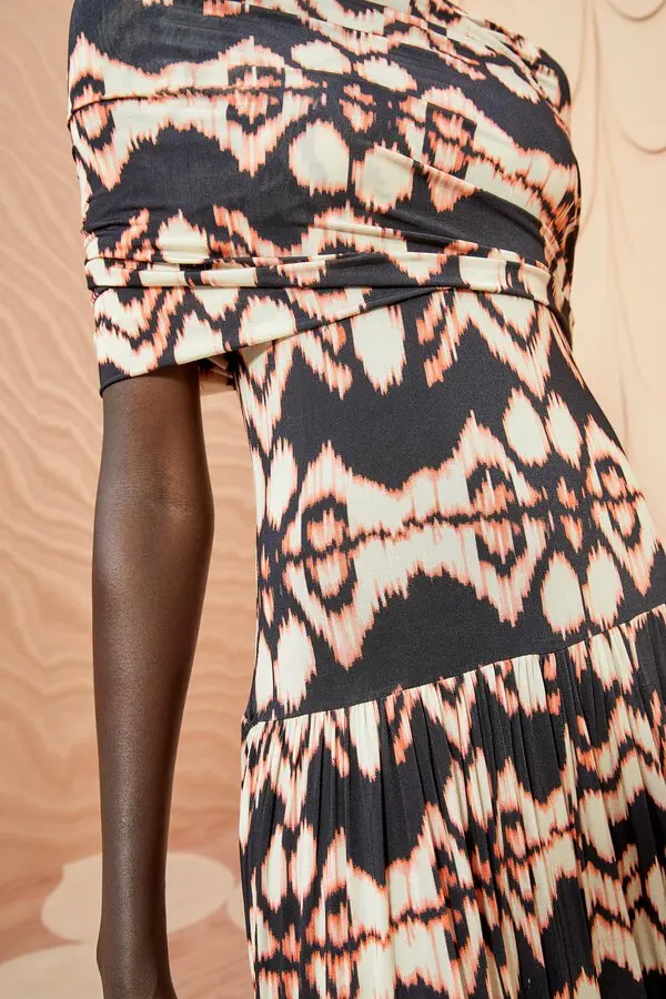 Ulla Johnson Livia Dress In Obsidian - 70% Off | Editorialist