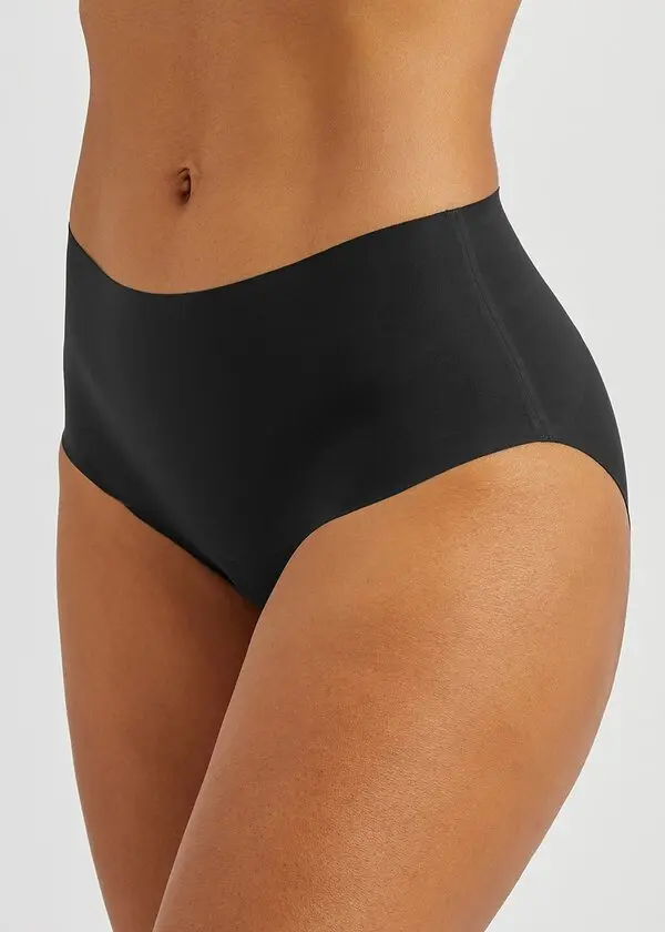 Spanx Undie-tectable Seamless Briefs - Black