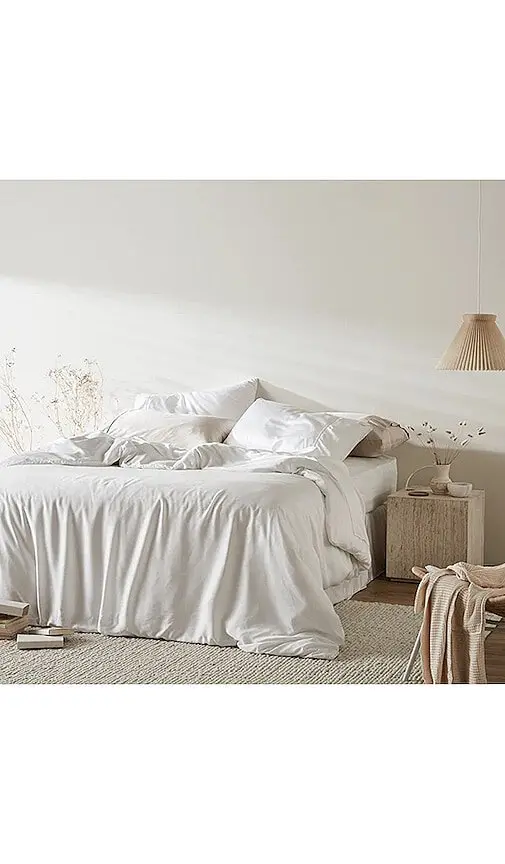 ETTITUDE Signature Sateen Duvet Cover In White - Cloud