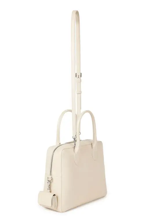 WE-AR4 The Flight Bag - Ivory