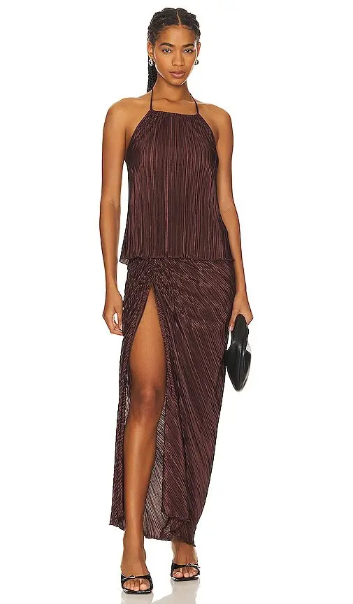 green emerald velvet dress Good American Women's Always Fits Plisse Maxi Dress, Black001, 00-0 at  Amazon Women's Clothing store