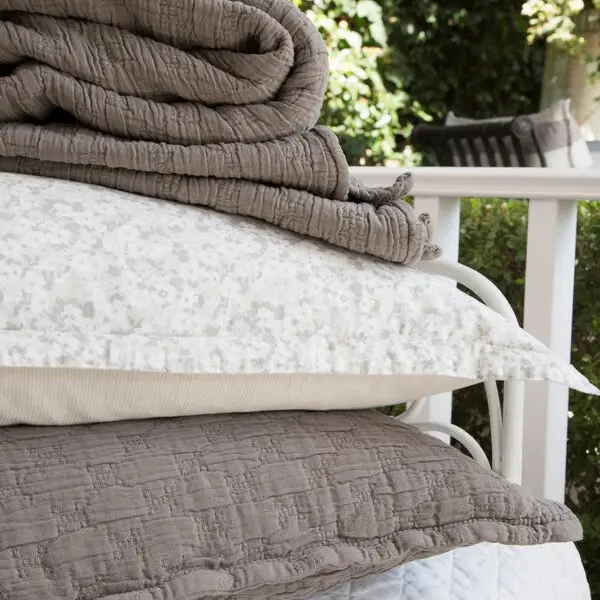 POM POM AT HOME Ojai Matelasse Coverlet, Queen - Pebble